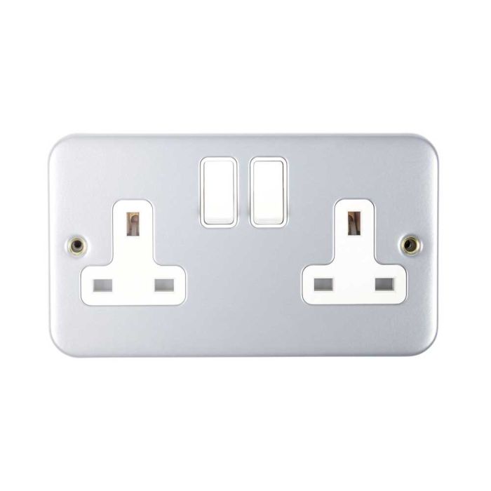 2 Gang Metal Clad Switched Socket Double Pole 13 Amp