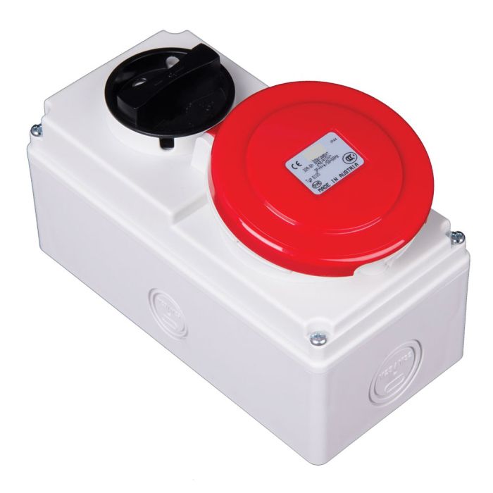 240V 16 Amp 3 Pin Wall Mounted Interlocked Switch Socket